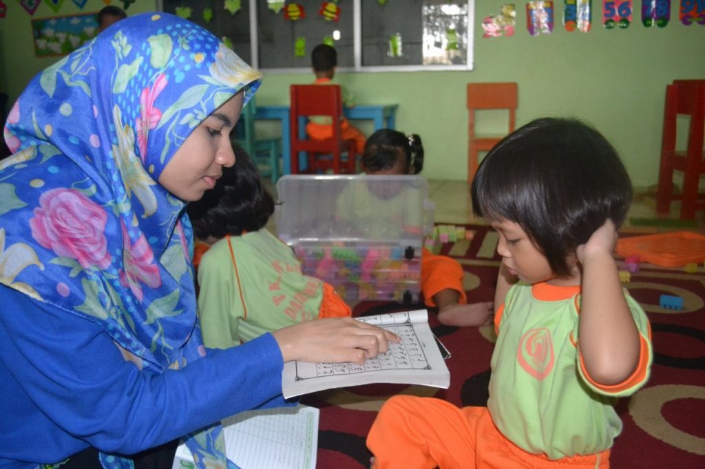 15 Cara Mengajar Anak Mengaji Yang Tepat Dan Benar